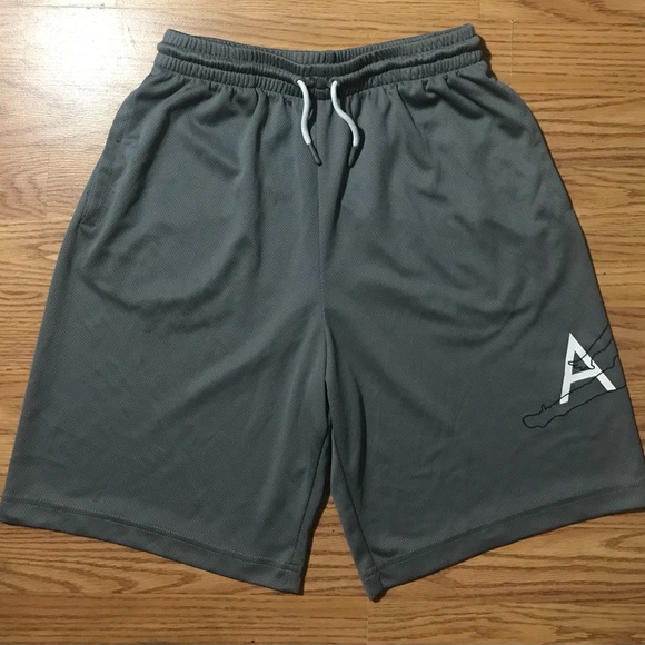 Jordan | Bottoms | Nike Air Jordan Kids Size Xl 315 Gray Gym Shorts ...